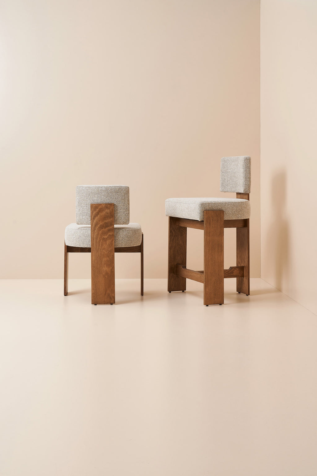 armless hannah - light walnut – Loop And Twist