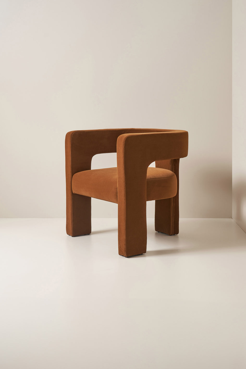 hannah lounge chair – Loop And Twist